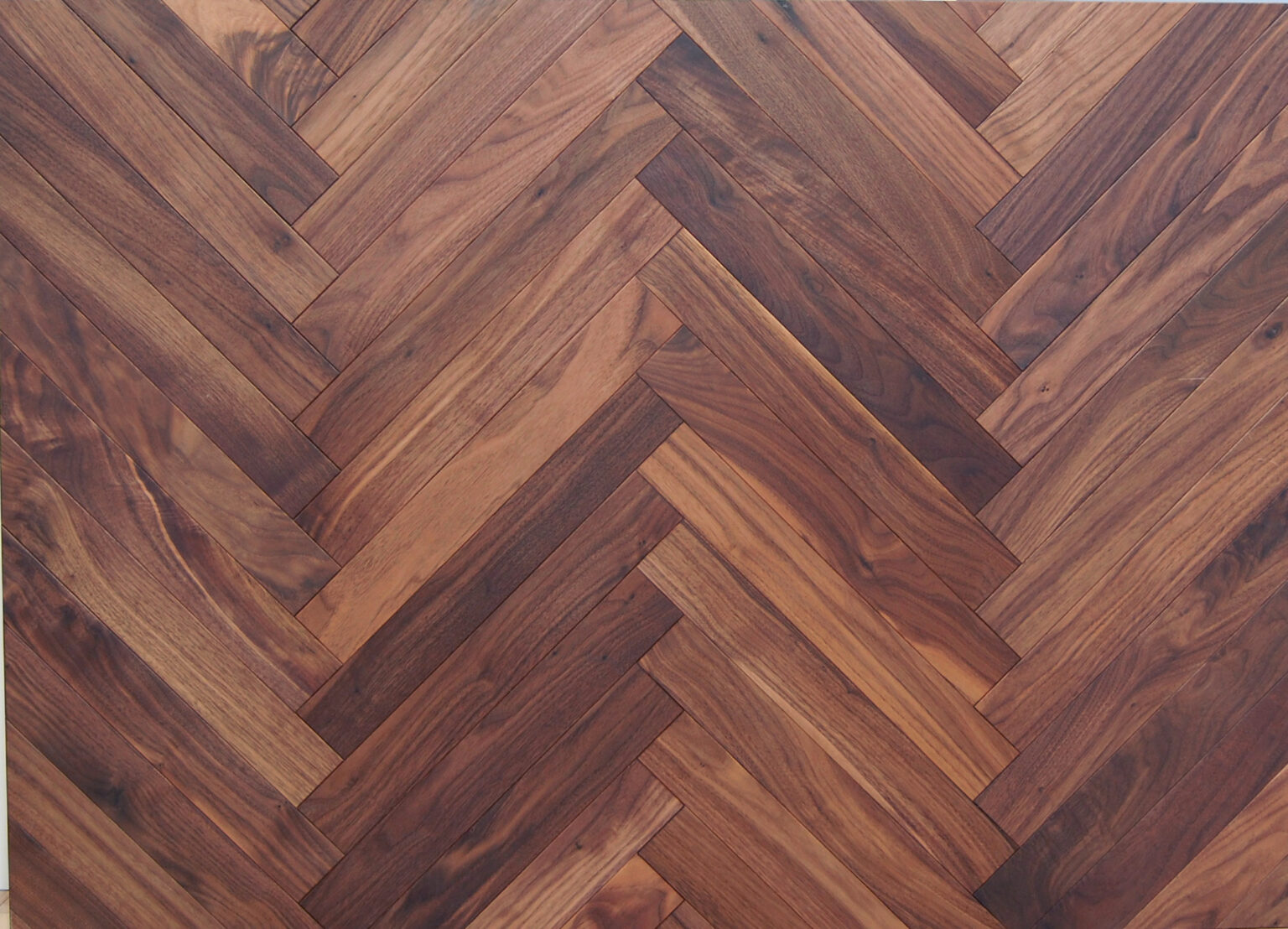 HERRINGBONE WIDE90 | 無垢フローリング・フローリング・床材の販売はシーゲル